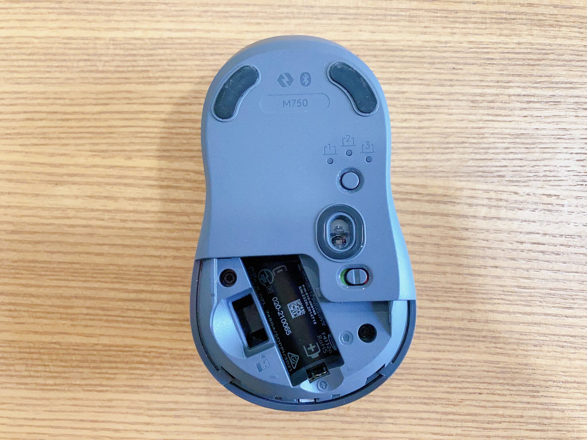 Logicool M750 Signatureをレビュー！Easy-SwitchやDPI変更もできるコスパ良しのマウス | おたばぶろぐ