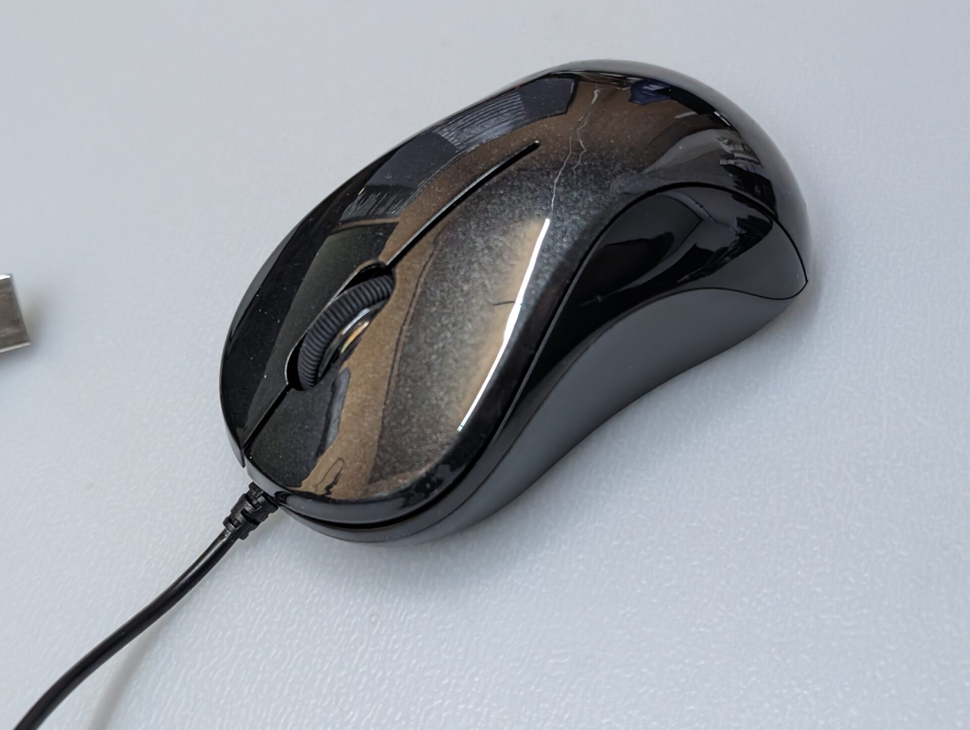 バッファローBSMBU108を徹底レビュー！静音×高感度のコンパクトなマウスは小さい手にフィットするか？ | おたばぶろぐ